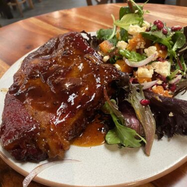 Cabin 401 Bar & Grill Perth - LetsGoKids